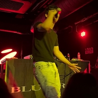 lilrever／Lil.Re:ver｜音楽ダウンロード・音楽配信サイト mora ～“WALKMAN”公式ミュージックストア～